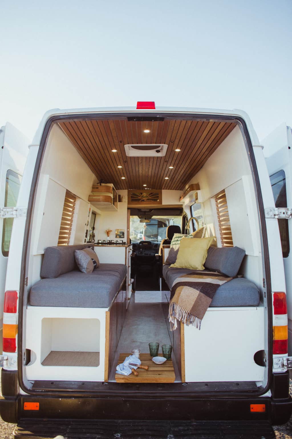 2006 Dodge Sprinter Camper Van For Sale in Ventura, California - Van Viewer